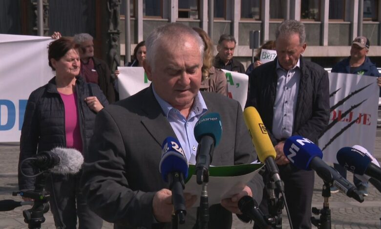 Kmetje pred protestom pozvali k spodbudnemu okolju za kmetovanje – Megafon