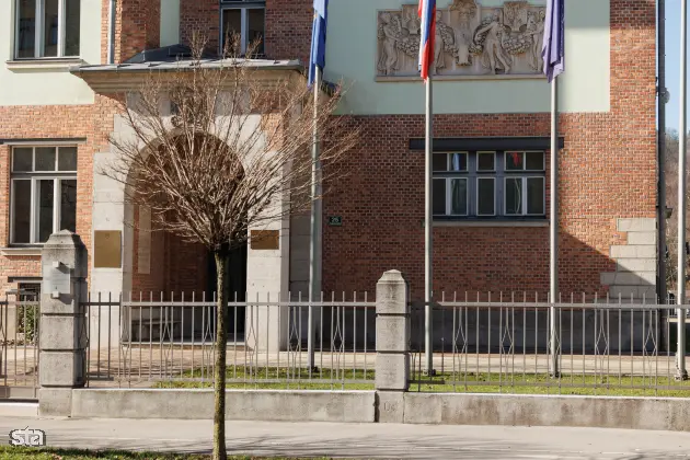 MZEZ ni bil obveščen o obisku Janše v Izraelu, o selitvi ...